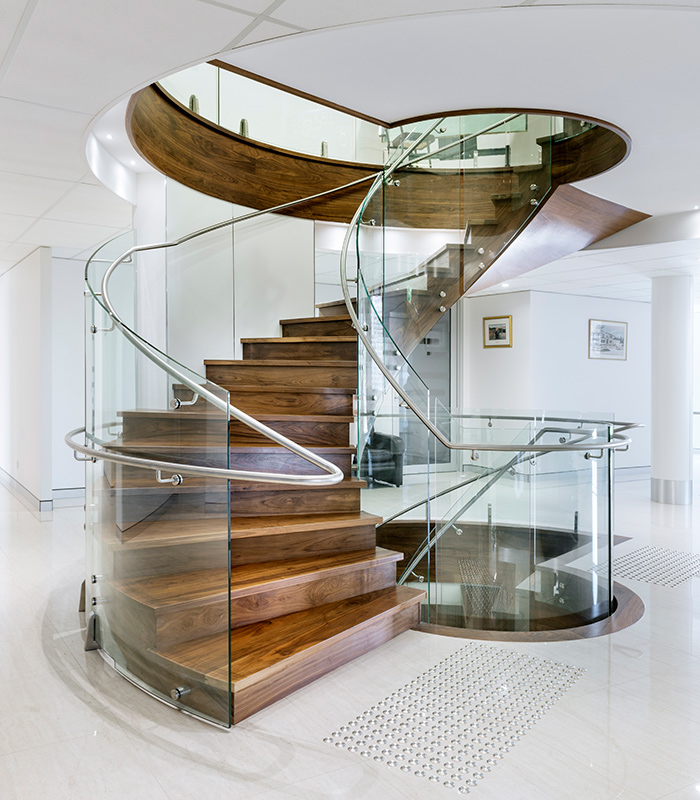 Atrium Homes - Circular Bent Glass Staircase | Glasshape
